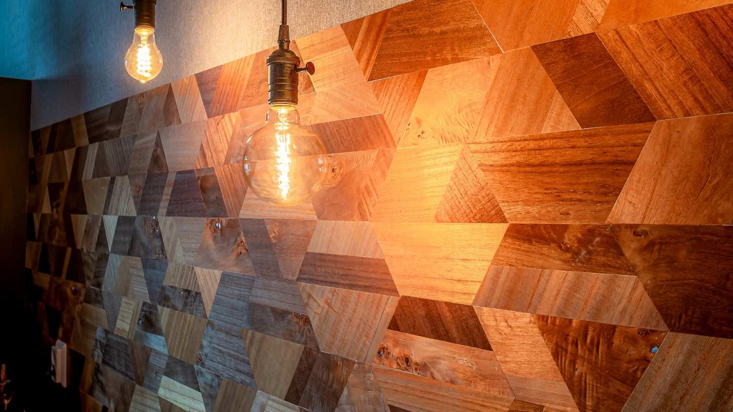 Hout (look) behang – Pauw Interieur